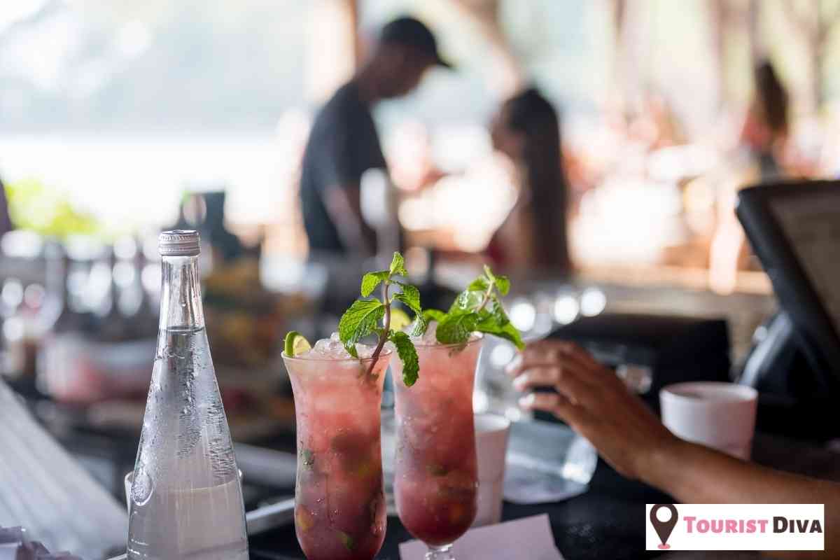 21 Best & Fun Things to Do in Whitby