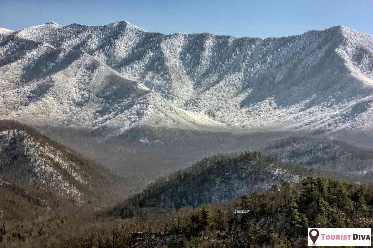 21 Best & Fun Things to Do In Downtown Gatlinburg, TN