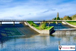 21 Fun Things to Do in Burlington (MA)