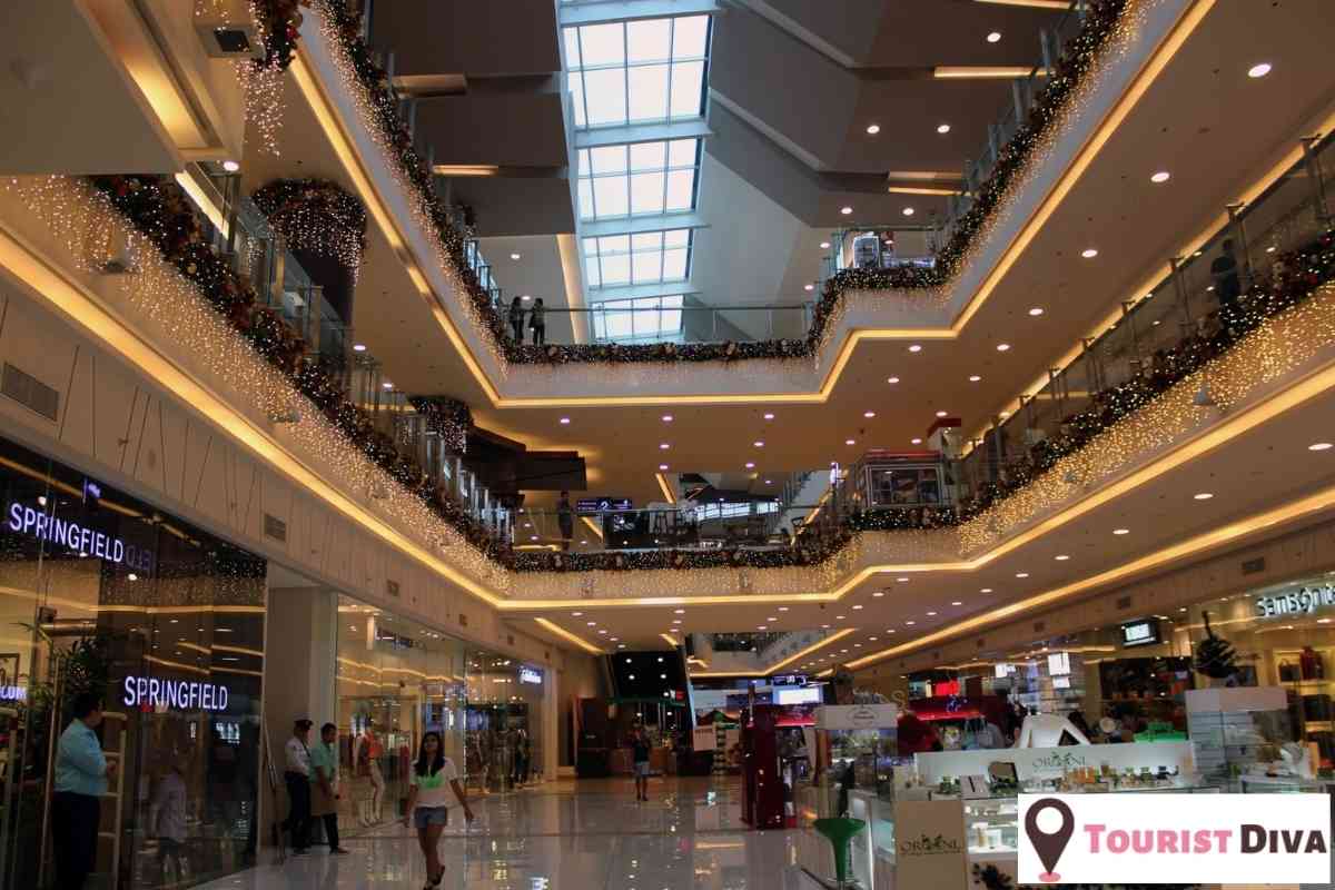 21 Fun Things to Do in Overland Park (Kansas)